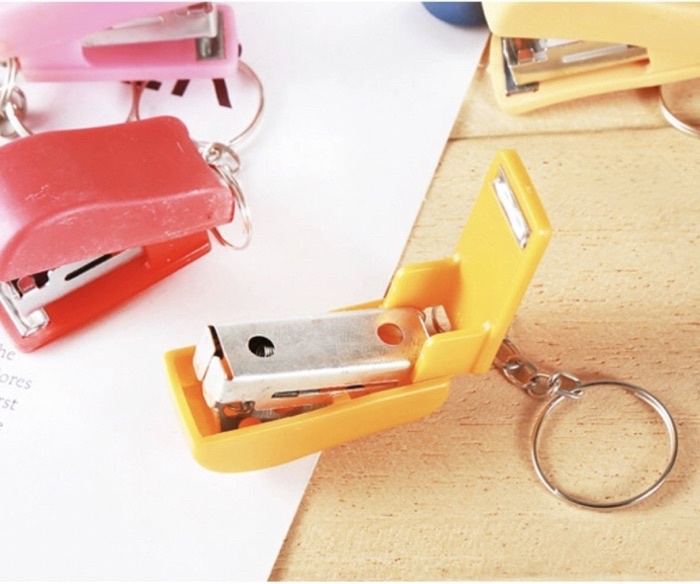 Mini Stapler Keychain Cute Cartoon Kid Hang HandBag Office Meeting Door ...
