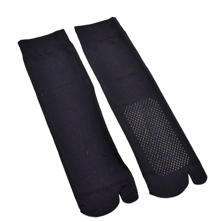 Stokin kaki hingga paras buku lali warna coklat kulit dan hitam ...