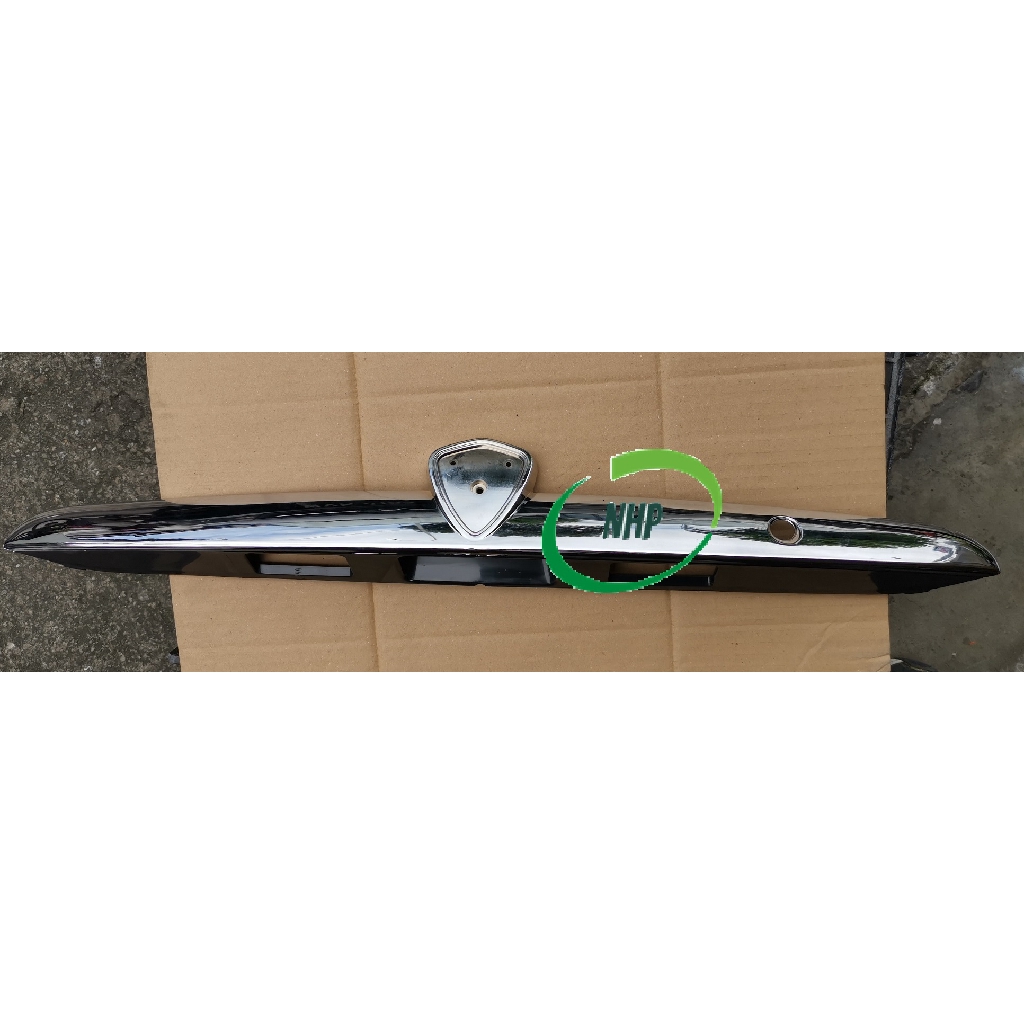 Proton Waja Rear Bonnet Garnish / Trunk Lid Garnish (Chrome) (MMC ...