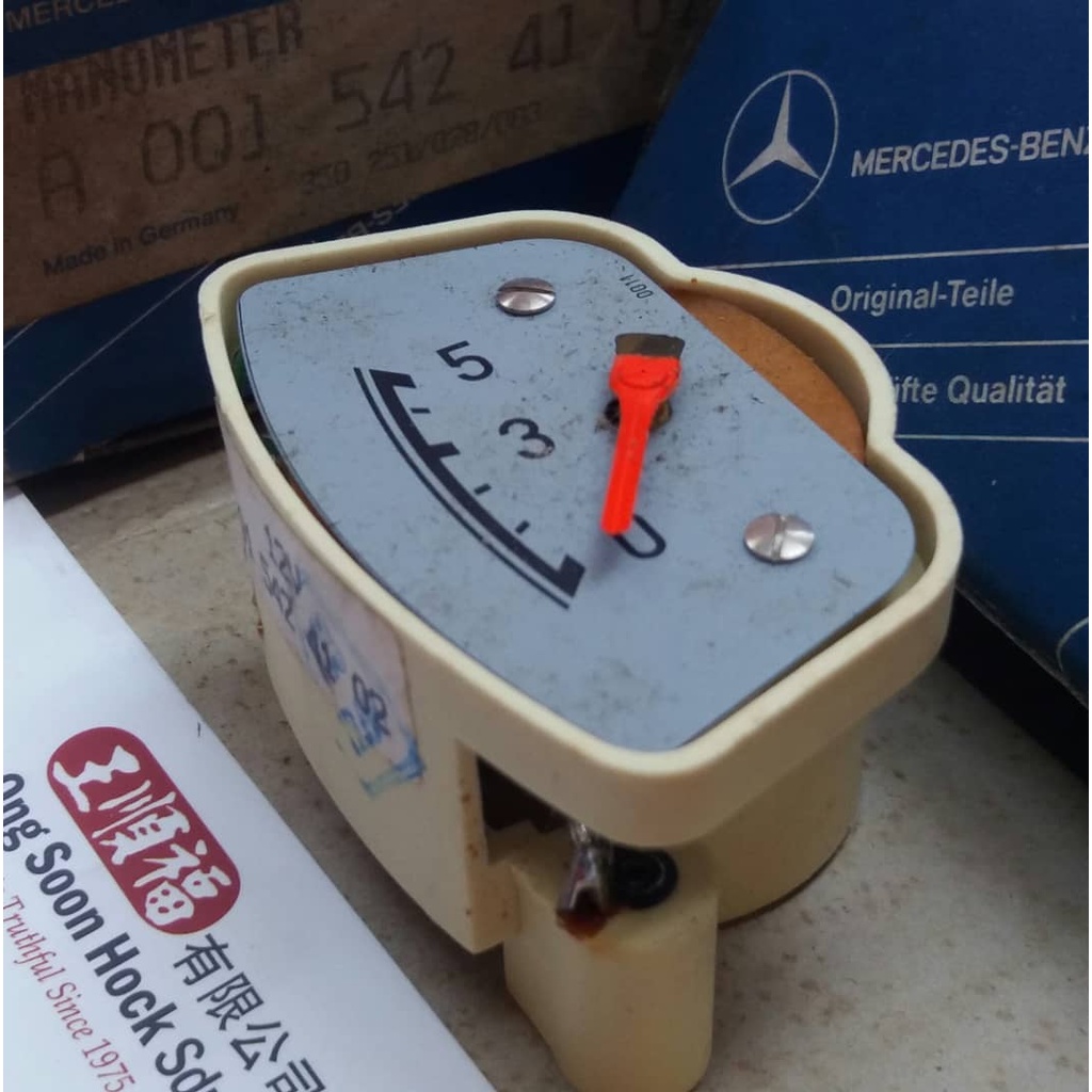 Mercedes Original Oil Pressure Gauge 709 407 406 508 608 12V 001 542 ...