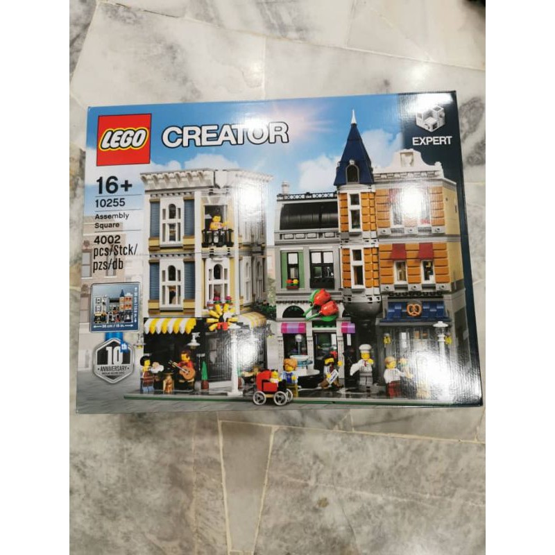 LEGO 10255 Creator Expert Assembly Square | Shopee Malaysia
