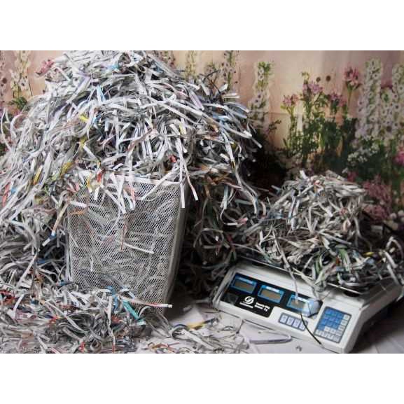 1kg SHREDDED PAPER / NEWSPAPER Craft Gift BOX FILLER / GIFT PACKAGING ...