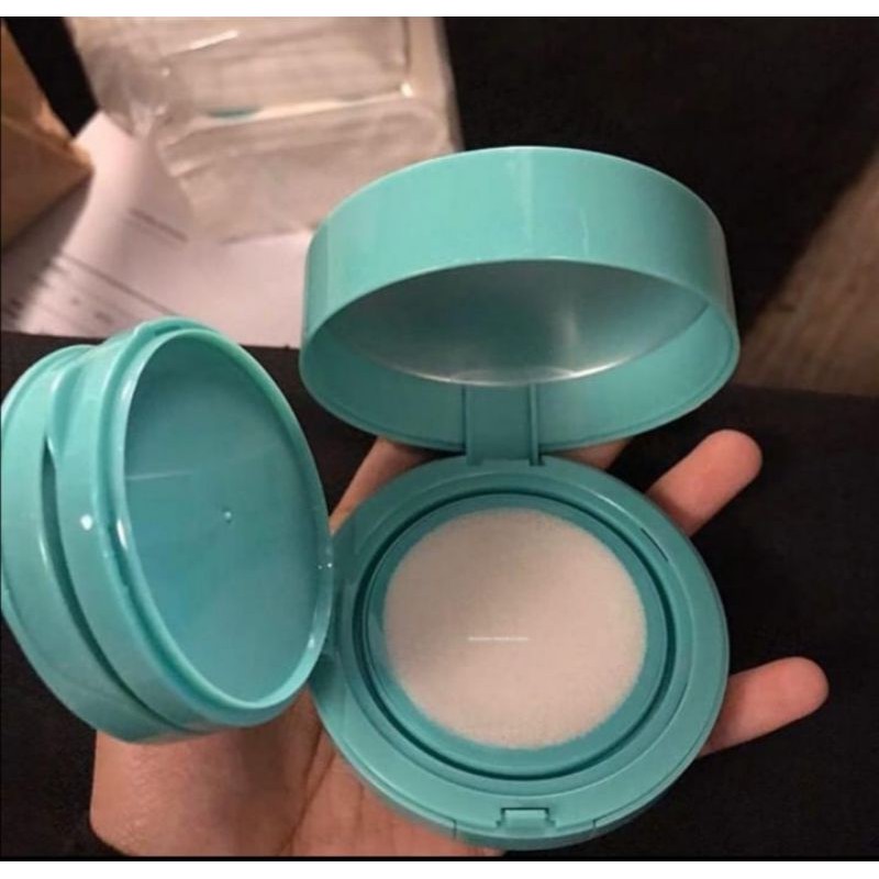 WAWA COSMETIC EE Cushion + Concealer / Compact Powder BY Wawa Zainal ...