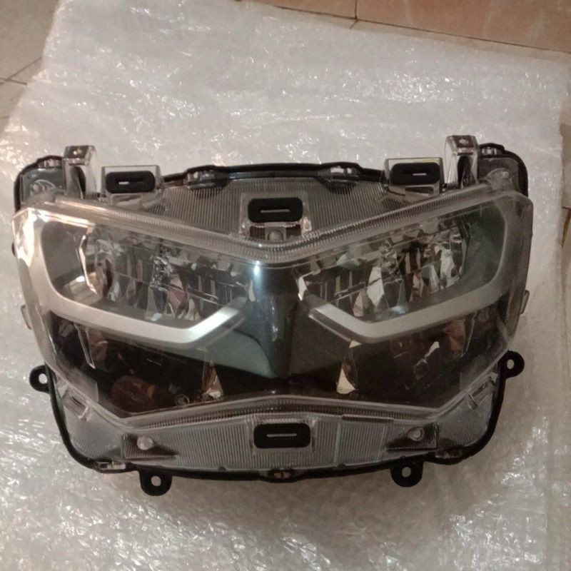 New Nmax Headlight Replector 2020/2021 original yeah assy 2DP | Shopee ...