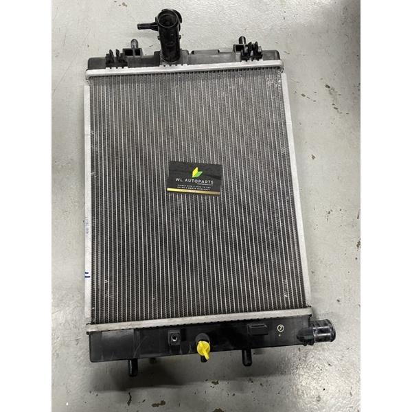 Bezza 1.3 Radiator myvi G3 radiator original perodua denso used ...