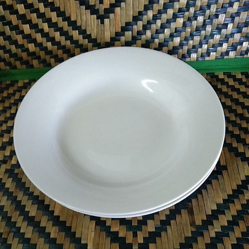 Pinggan makan 9inci putih plain nos seramik | Shopee Malaysia