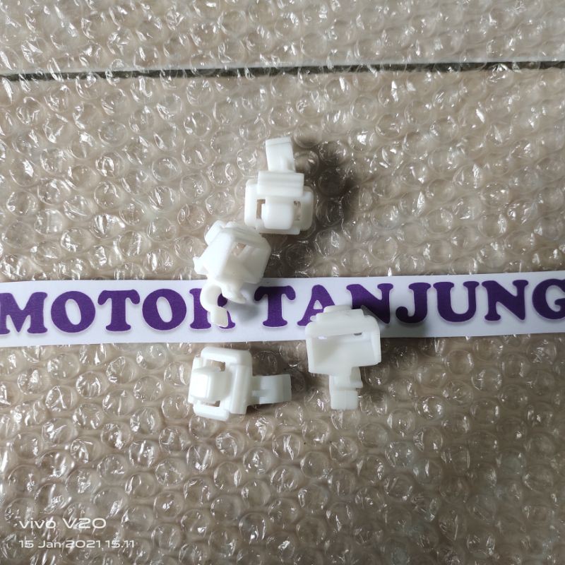 MESIN Toyota innova 2005-2015. Hood Pole Button Clip | Shopee Malaysia