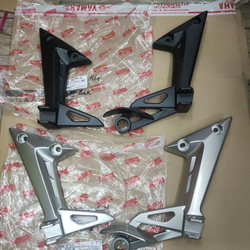 FOOTREST REAR /STAND BELAKANG 135LC/LCV1 SILVER/MATT BLACK ORIGINAL ...