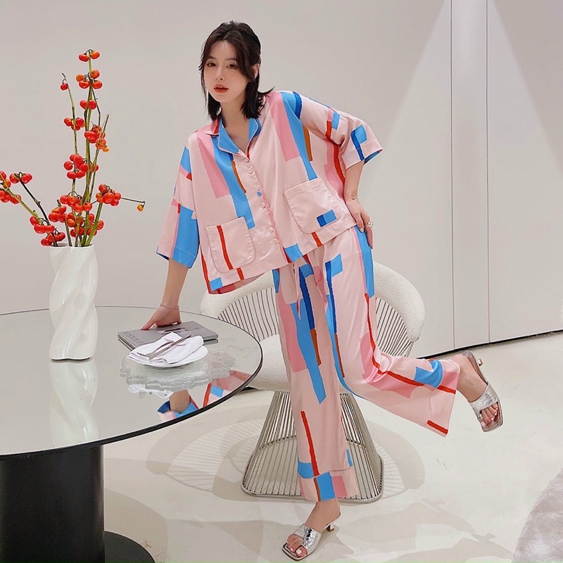 CNY Set Of Guangzhou High-End Guangzhou High-End Bat Hand Pajamas (NEW ...