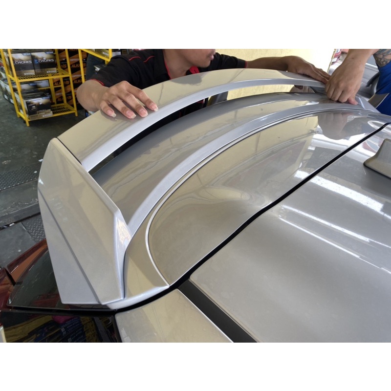 Toyota Yaris 2018 2019 2020 2021 2022 Rear roof top spoiler lip OEM ...