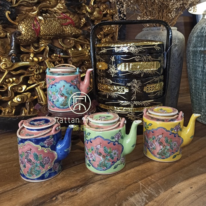 Peranakan Teapot / Baba Nyonya Design / Tableware / Traditional ...