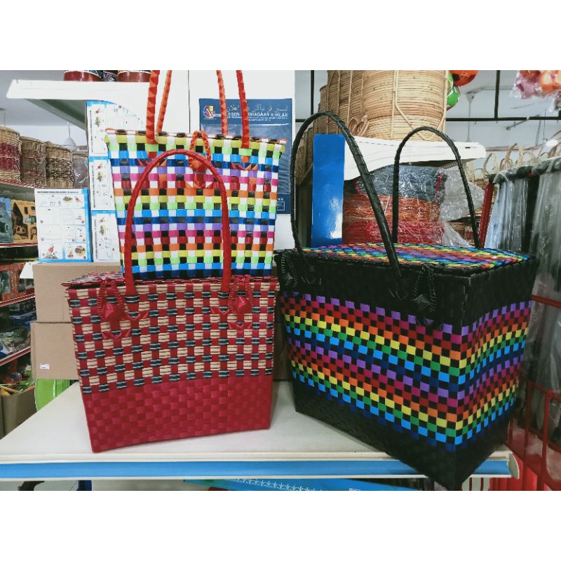 Beg Plastik Anyam Cantik Bertutup Plastic Hand Woven Bag Bakul Baby ...