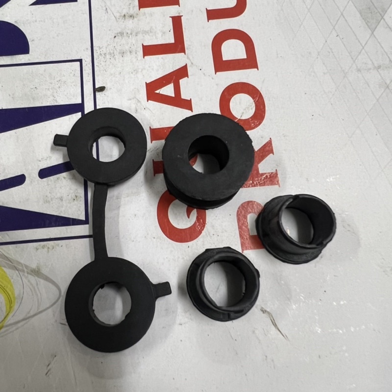 TOYOTA UNSER GEAR LEVEL BUSH (Auto) / UNSER AUTO GEAR LEVER BUSH ...