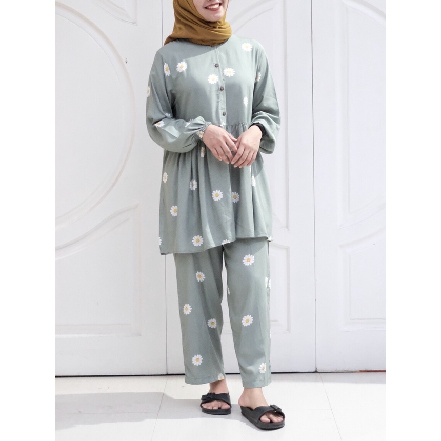 Officialalishaa - Mecca Set - Salted Egg | Shopee Malaysia