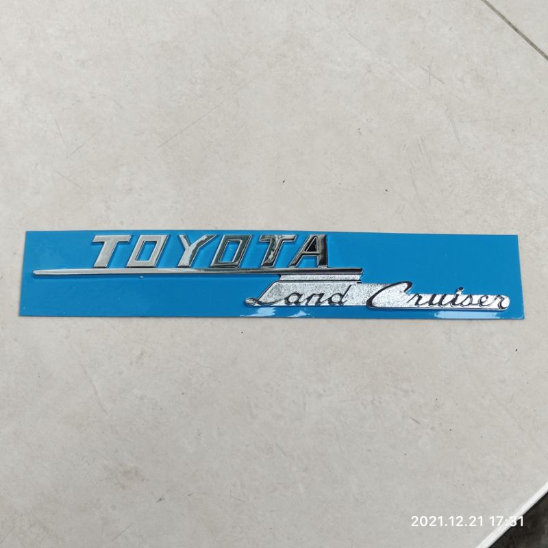 Toyota land cruiser emblem, plastic stick-on model | Shopee Malaysia