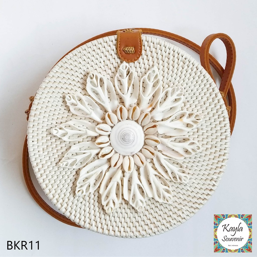 PUTIH White Shell Rattan Bag - Ethnic Fabric | Shopee Malaysia