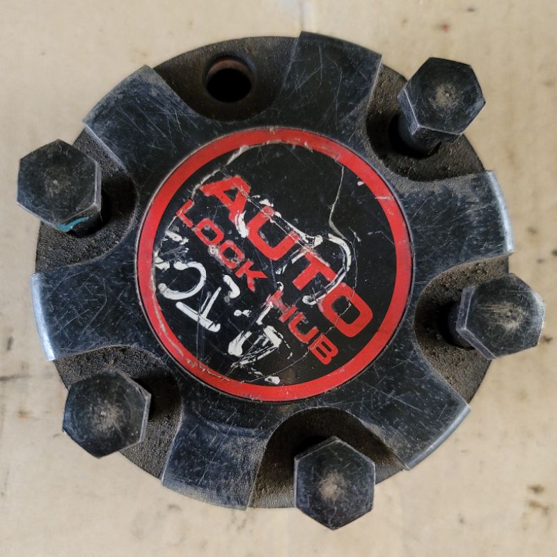 Isuzu Trooper Bighorn USED auto lock hub free lock automatic locking ...