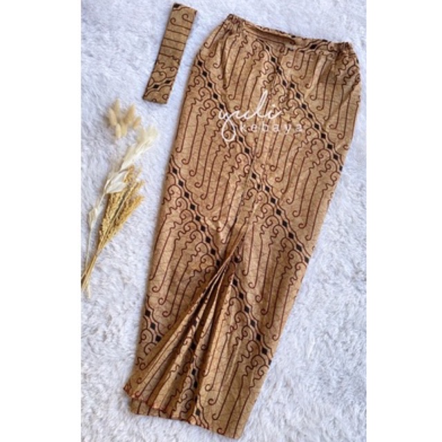 Wiru/wiron skirt Batik bottom span skirt | Invitation Graduation Skirt ...