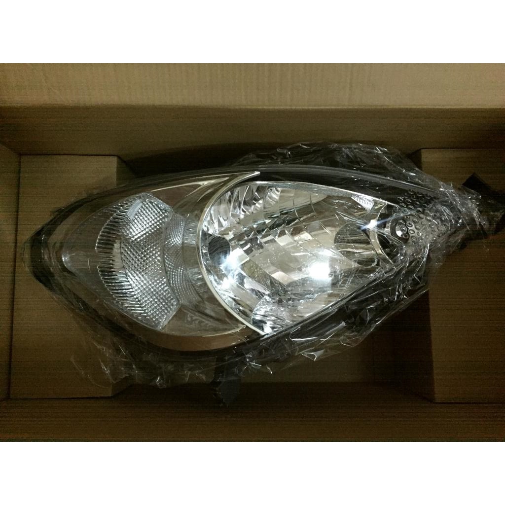 HEAD LAMP - TOYOTA INNOVA 2004 - 2009 Original Type (Sell in pc ...