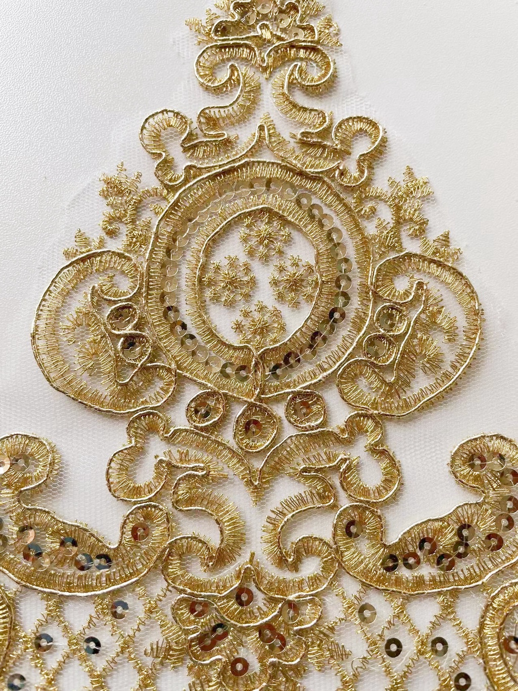 1 Meter Pricer Sequins Lace Border lace / French lace / Eyelash Border ...