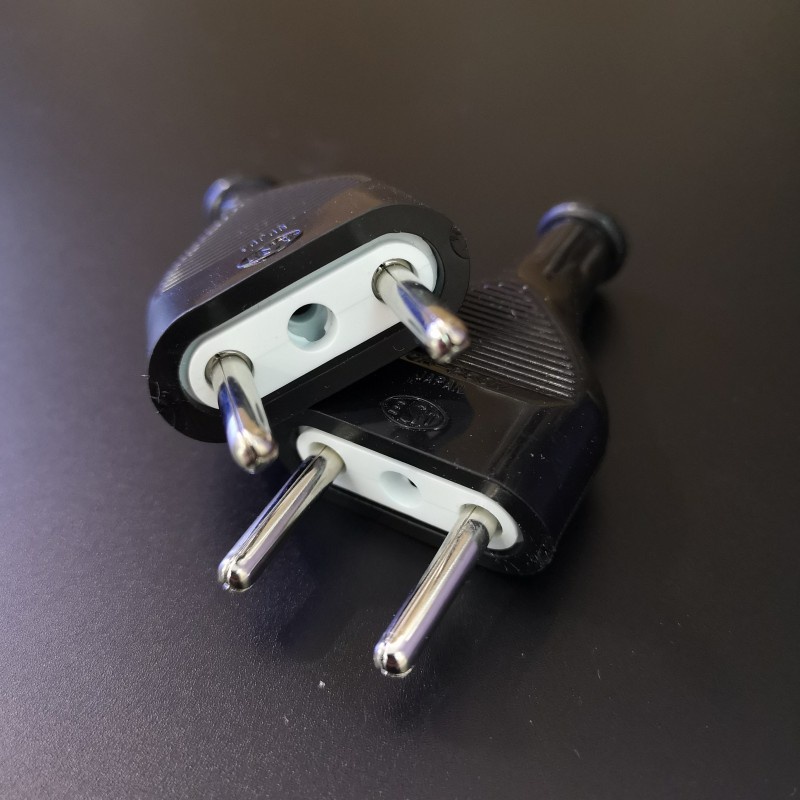 EST 2 Pin Plug (Male) / Socket (Female) 10A 250V | Shopee Malaysia