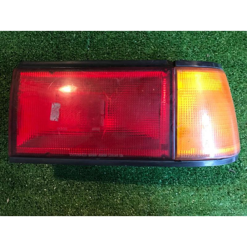 Taillight (RH), toyota corona AT150/151. Used condition halfcut Japan ...