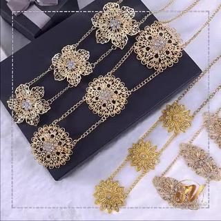 [ New Arrival ] Dokoh Kebaya Berantai Traditional Dokoh Kebaya Juntai ...