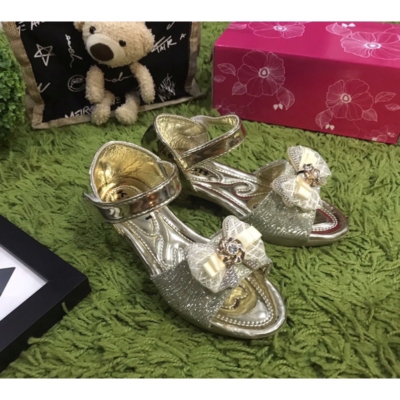Cute Little Girls Raya Dresses Dinner Rounded Shoes Kasut Raya Sarung ...