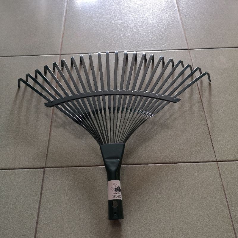 Cakar Rumput Besi 22 gigi | Shopee Malaysia