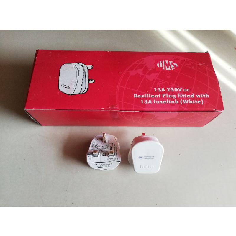 UMS Plug Top Bakelite 13A 3 Pin 250V With Sirim Approve / Plug Lampu ...