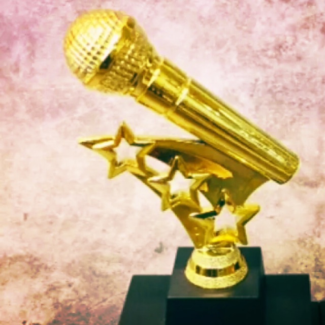Microphone trophy untuk buat acara | Shopee Malaysia