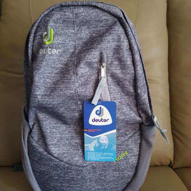 Beg Deuter untuk dewasa dan kanak kanAk sesuai untuk aktiviti luar ...