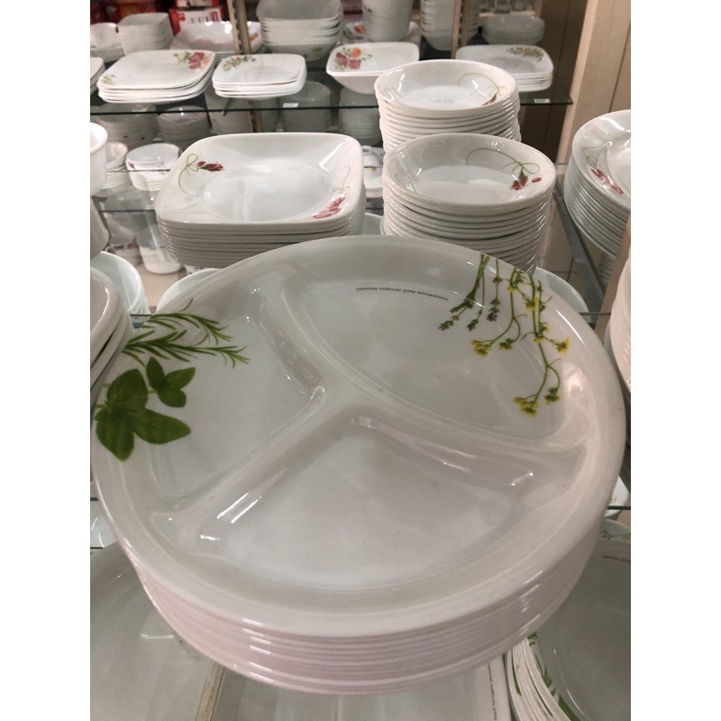 CORELLE Pinggan Suku Suku Separuh Divided Dish Plate 21.6cm | Shopee ...