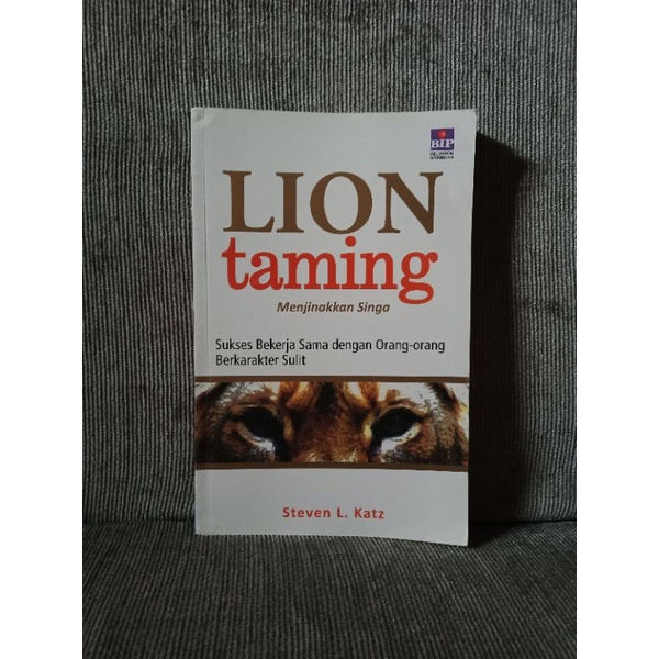 Lion Taming Caring for a Lion - Steven L Katz | Shopee Malaysia
