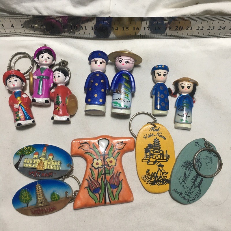 GANTUNGAN Original VietNam Souvenirs Statues, Keychains And ...