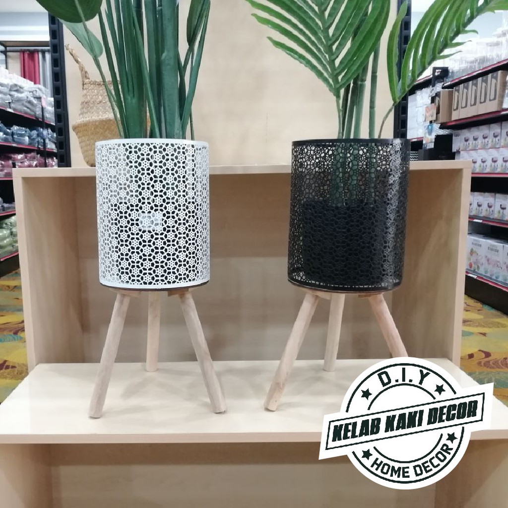 Pasu Besi Corak Berkaki Kayu Flower Pot Iron Pasu Bunga | Shopee Malaysia