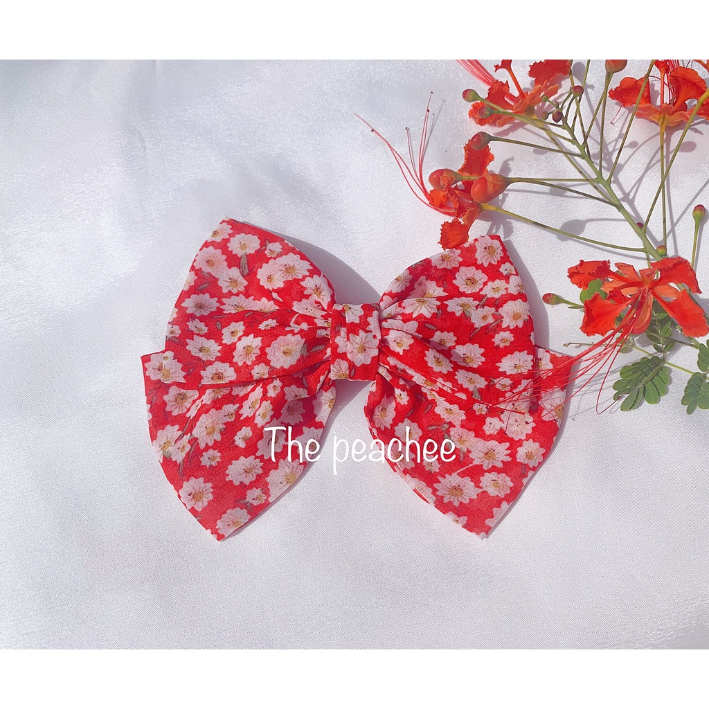 The peachee little red flower bow clip with cute little chrysanthemum ...