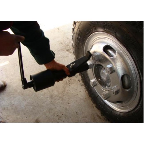 SPANAR PEMBUKA NUT TAYAR LORI/SPECIAL TOOL BUKA TAYAR LORI | Shopee ...