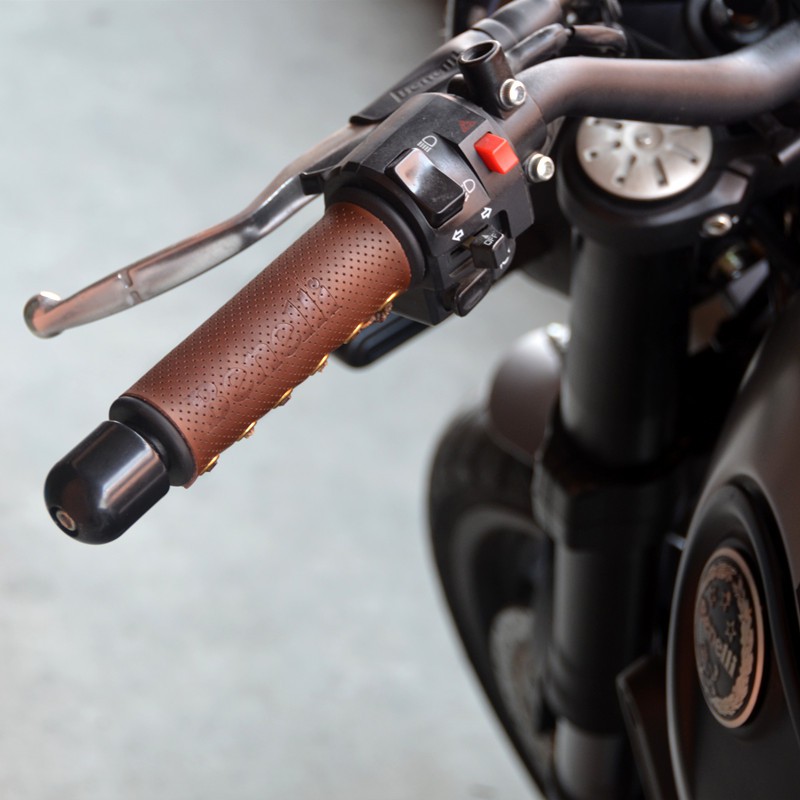 BENELLI LEATHER HANDLEBAR GRIP COVER & SHIFT LEVER SOCK COVER | Shopee ...