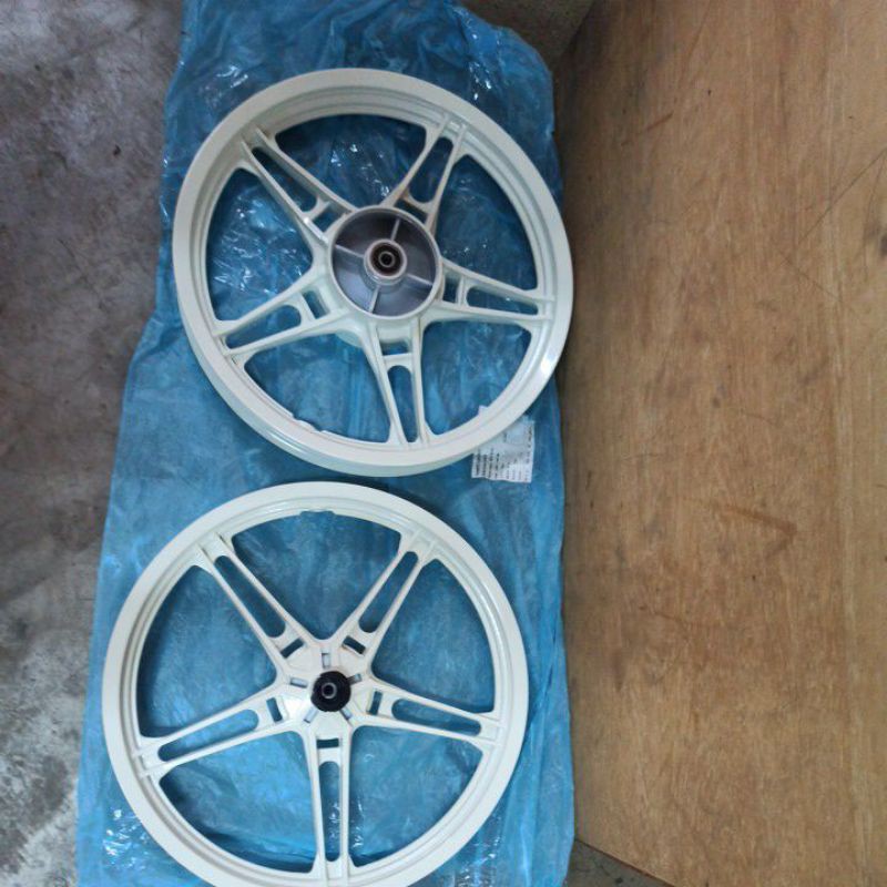 LC135 SPORT RIM XR15 WHITE SET | Shopee Malaysia