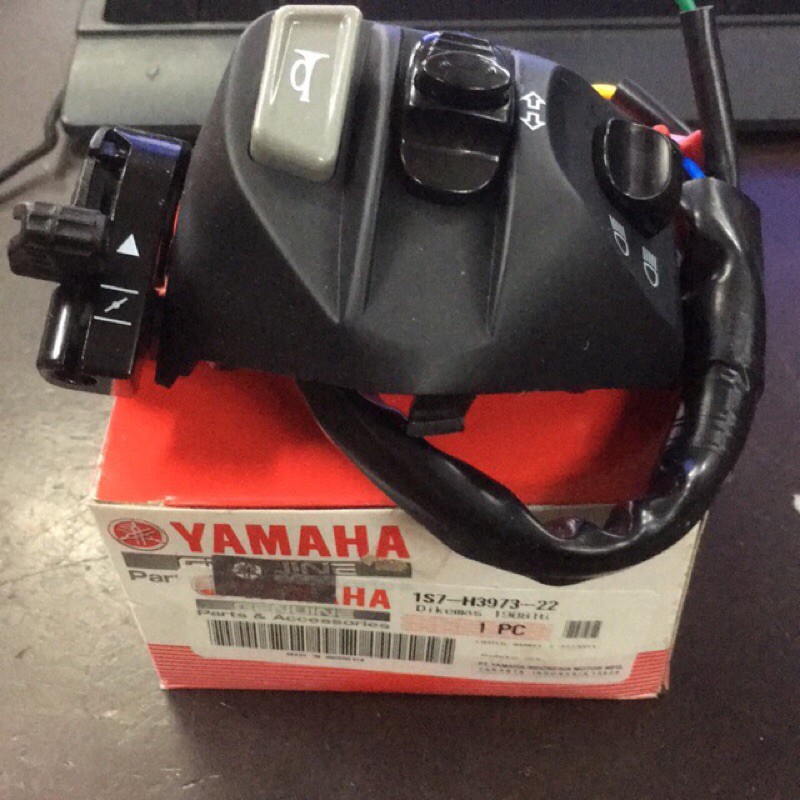 100% ORIGINAL HLY HANDLE SWITCH YAMAHA LC 135 LC135 LC V1 V2 V3 V4 V5 V6 V7 SUIS KIRI KANAN SUIS ...