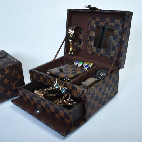 Damier Jewelry Box Organizer / Jewelry Box | Shopee Malaysia