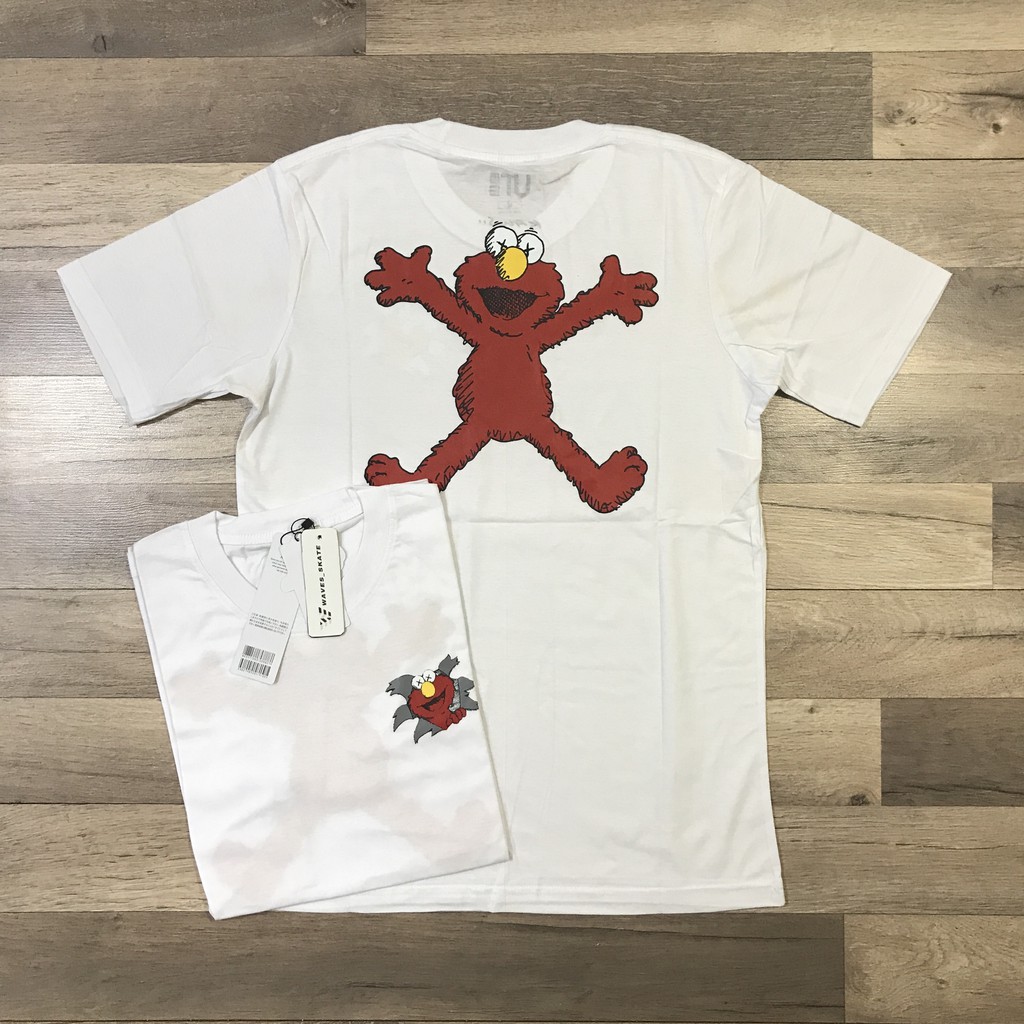 Uniqlo T-Shirt x KAWS - ELMO EDITION - | KAOS UNIQLO x KAWS - ELMO ...