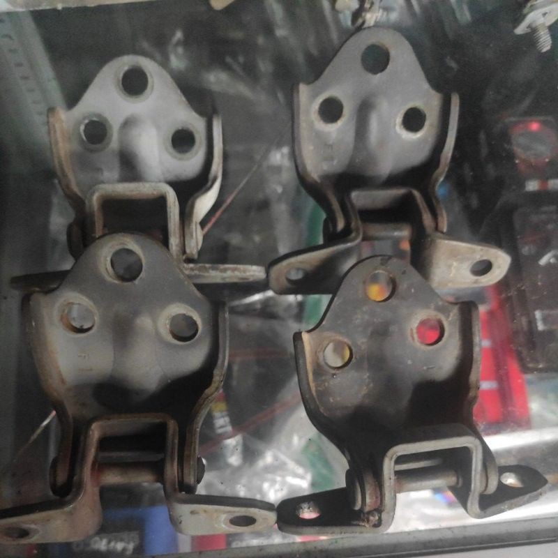 proton wira door bracket | Shopee Malaysia