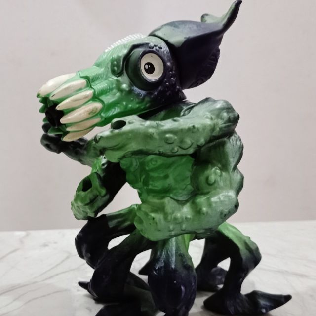 VINTAGE 1995 STREET SHARKS KILLAMARI | Shopee Malaysia