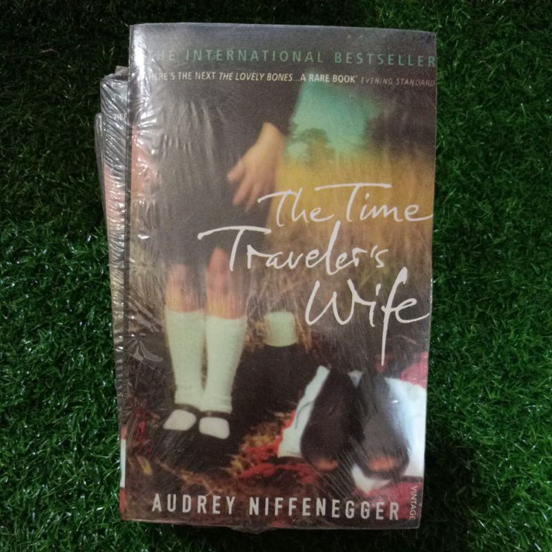 The International Bestseller : The Time Traveler's Wife by Audrey ...