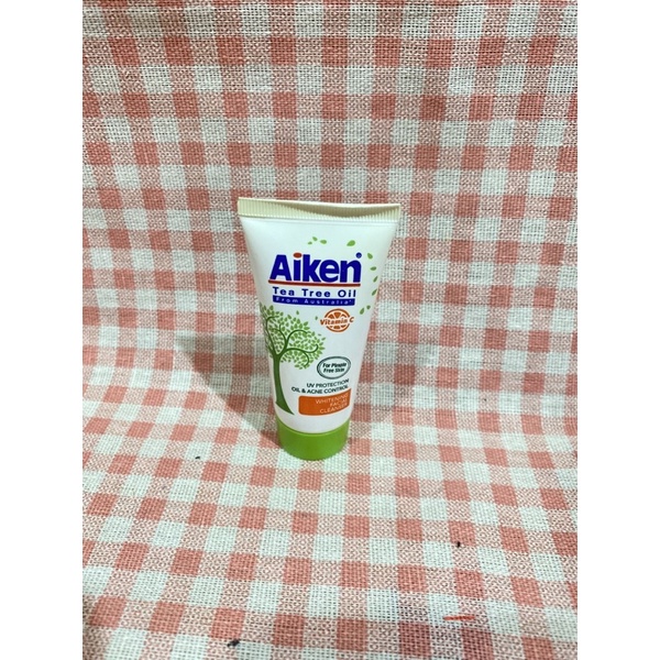 Aiken UV Protection Oil & Ance Control Whitening Facial Cleanser 15g ...