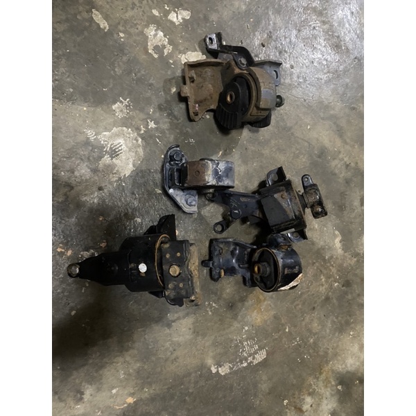 AE101/AE111 4AFE 4AGE 20V ENGINE MOUNTING HALFCUT | Shopee Malaysia
