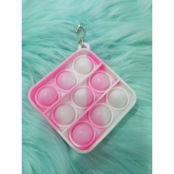 Pop It Keychain Spin Keychain (Hobby collection Souvenirs keychains ...