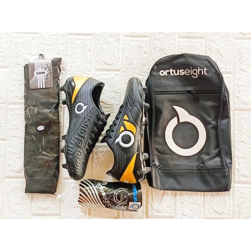 PACKAGE 4!!!! Ortus football boots + bag + shin guards + socks..best ...